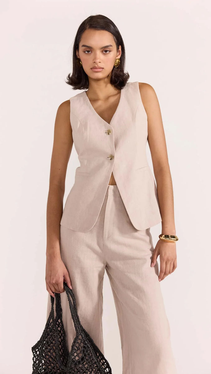 Staple the Label – Domini Collective